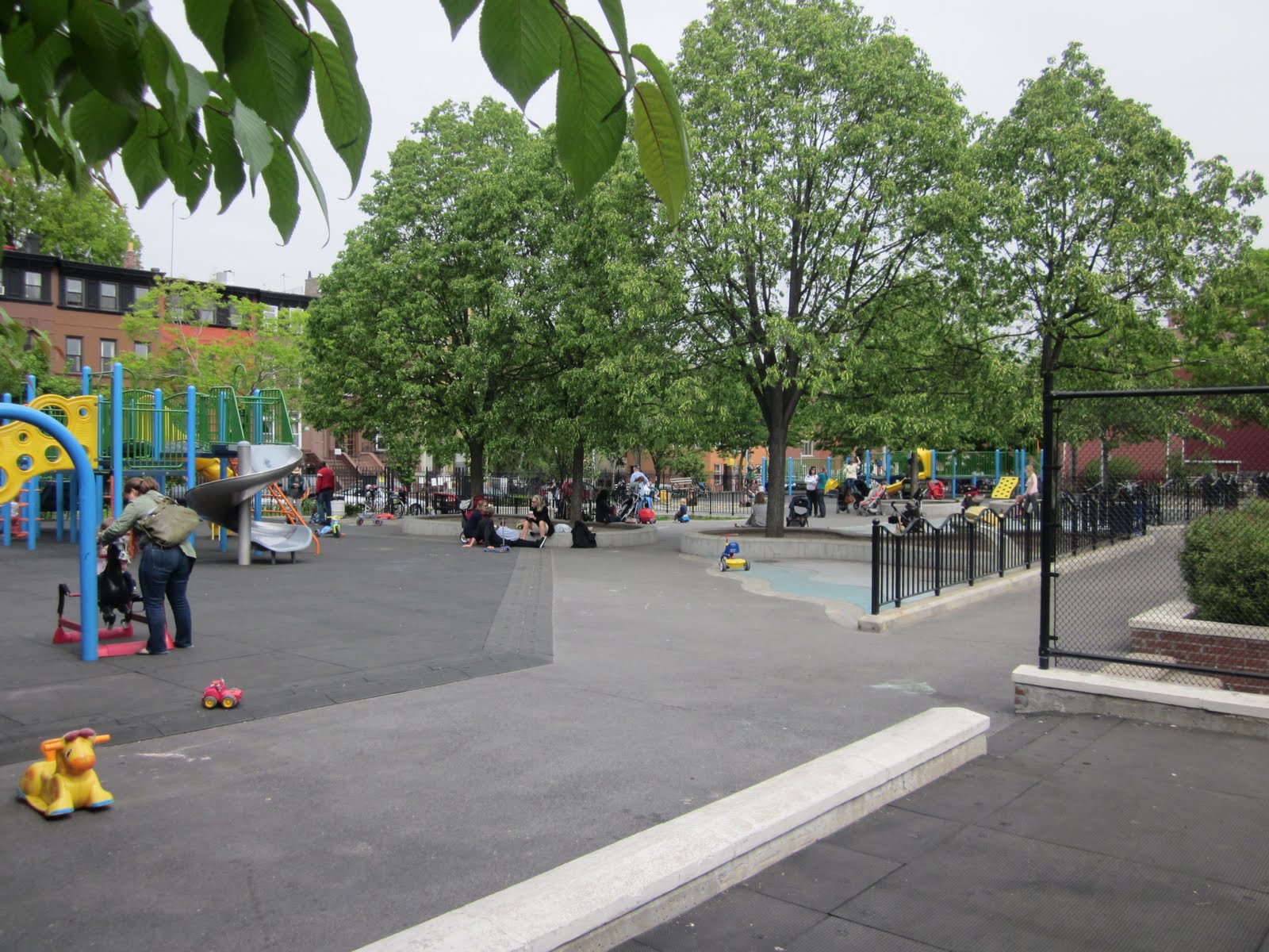 The Tour de Brooklyn Playgrounds: Playground Tour Stop #2: Underhill ...