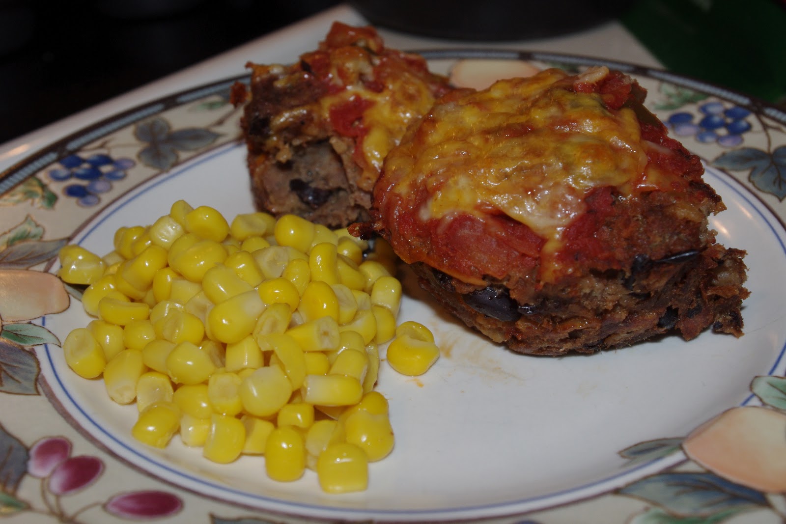 The Busy Moms' Recipe Box: Fiesta Meatloaf