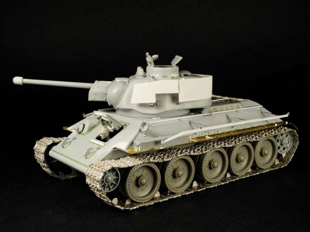 T 34/76 beute Panzer with schurzen, finished | planetFigure | Miniatures