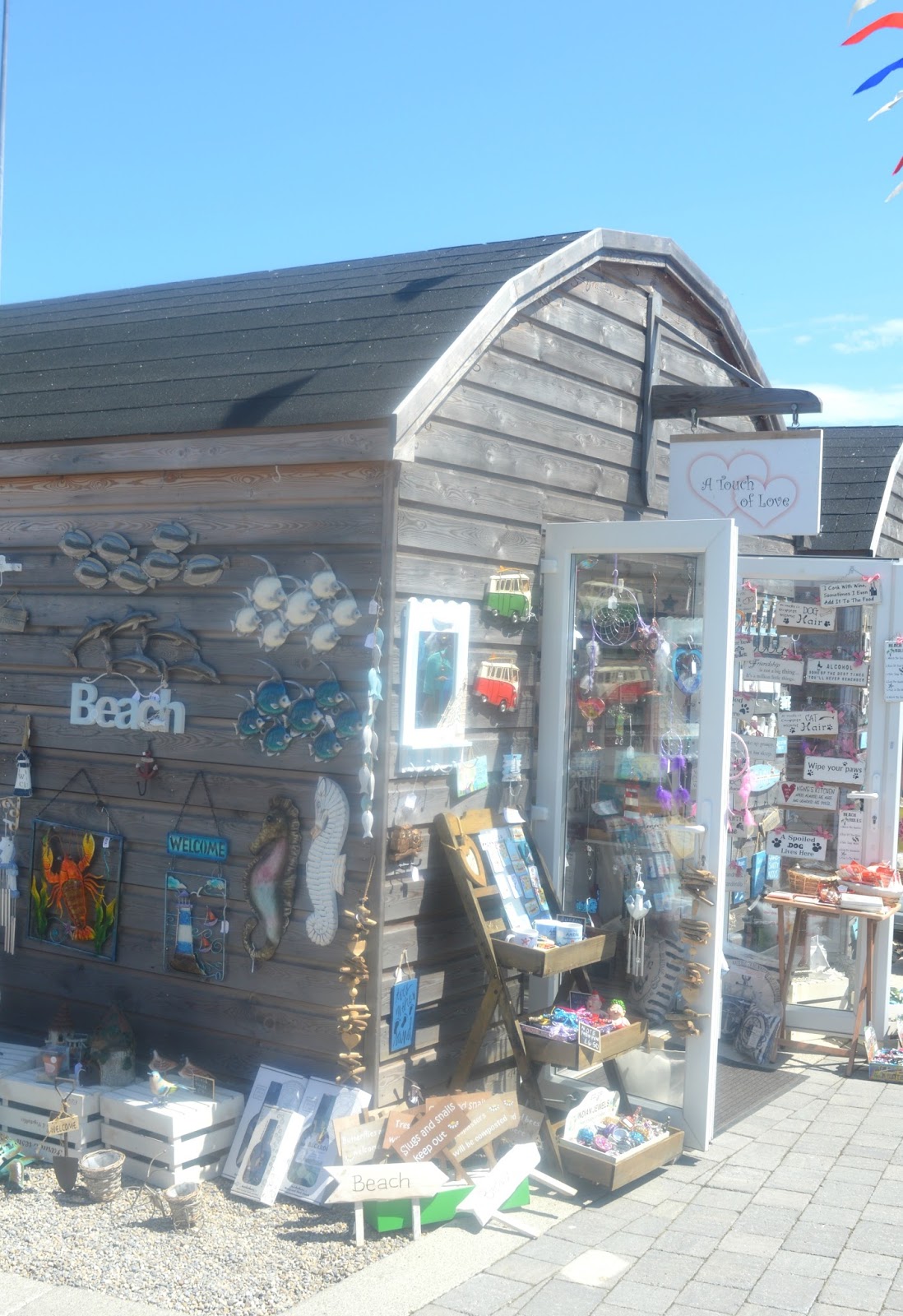 Northumberland Beach Huts, Harbourside Shopping and Spurelli Ice Cream ...