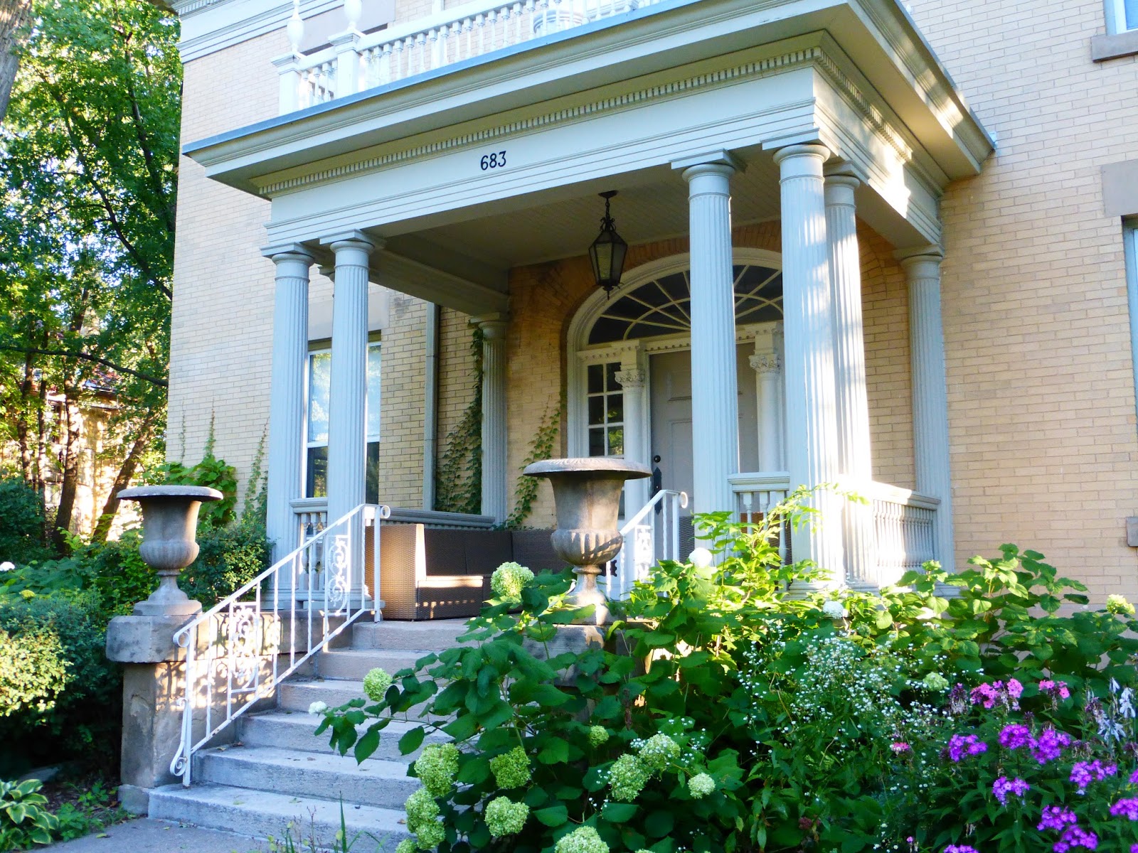 My Vintage Journeys: VICTORIAN HOMES OF SUMMIT AVENUE - SAINT PAUL ...