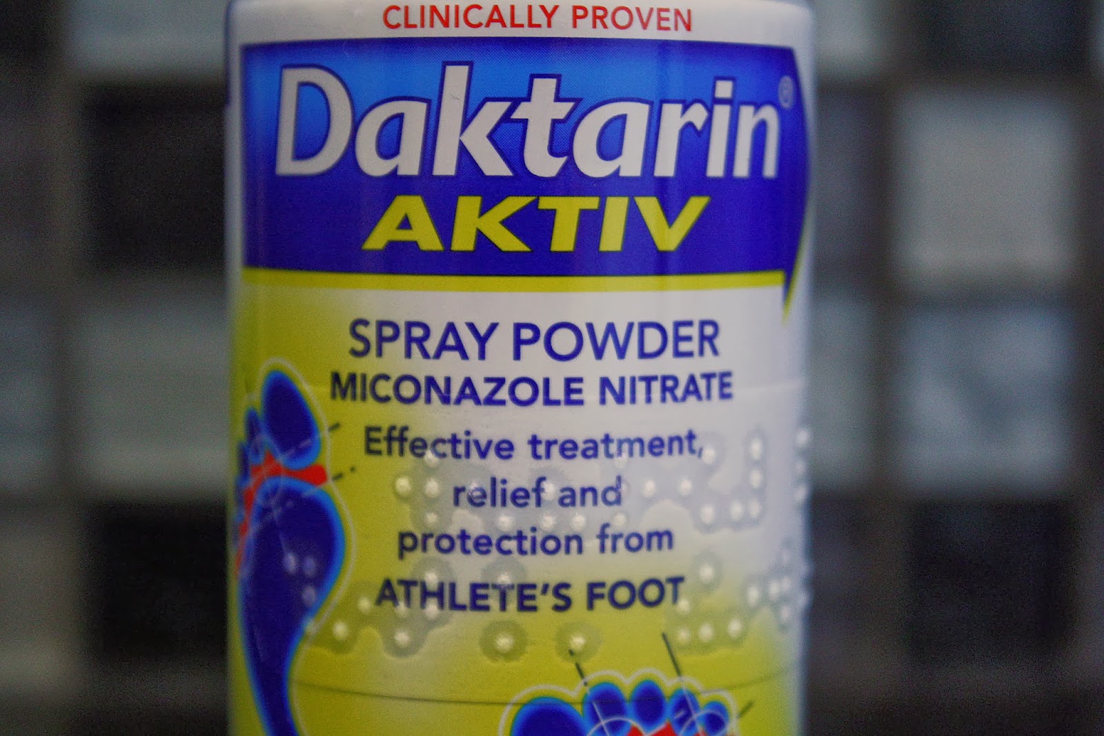 Laying It Bare: Daktarin Aktiv Spray Powder for Athlete's Foot