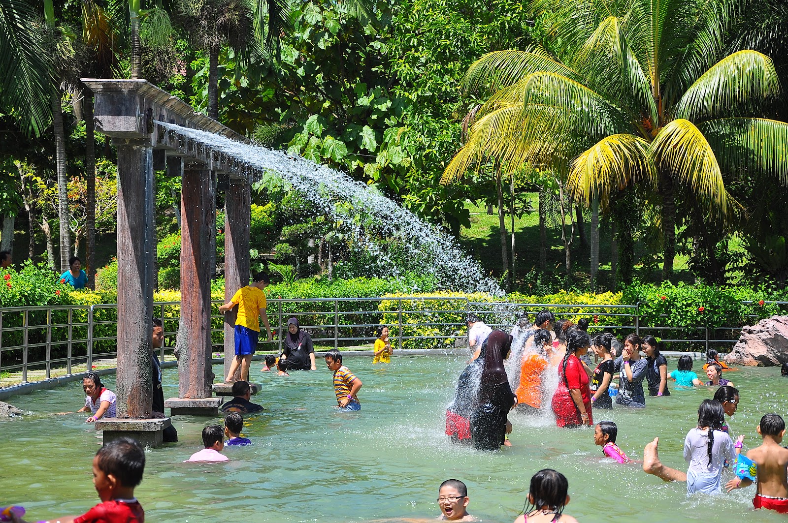 Sungai Siput Boy: Felda Residence Hot Springs Sungai Klah , Sungkai Perak