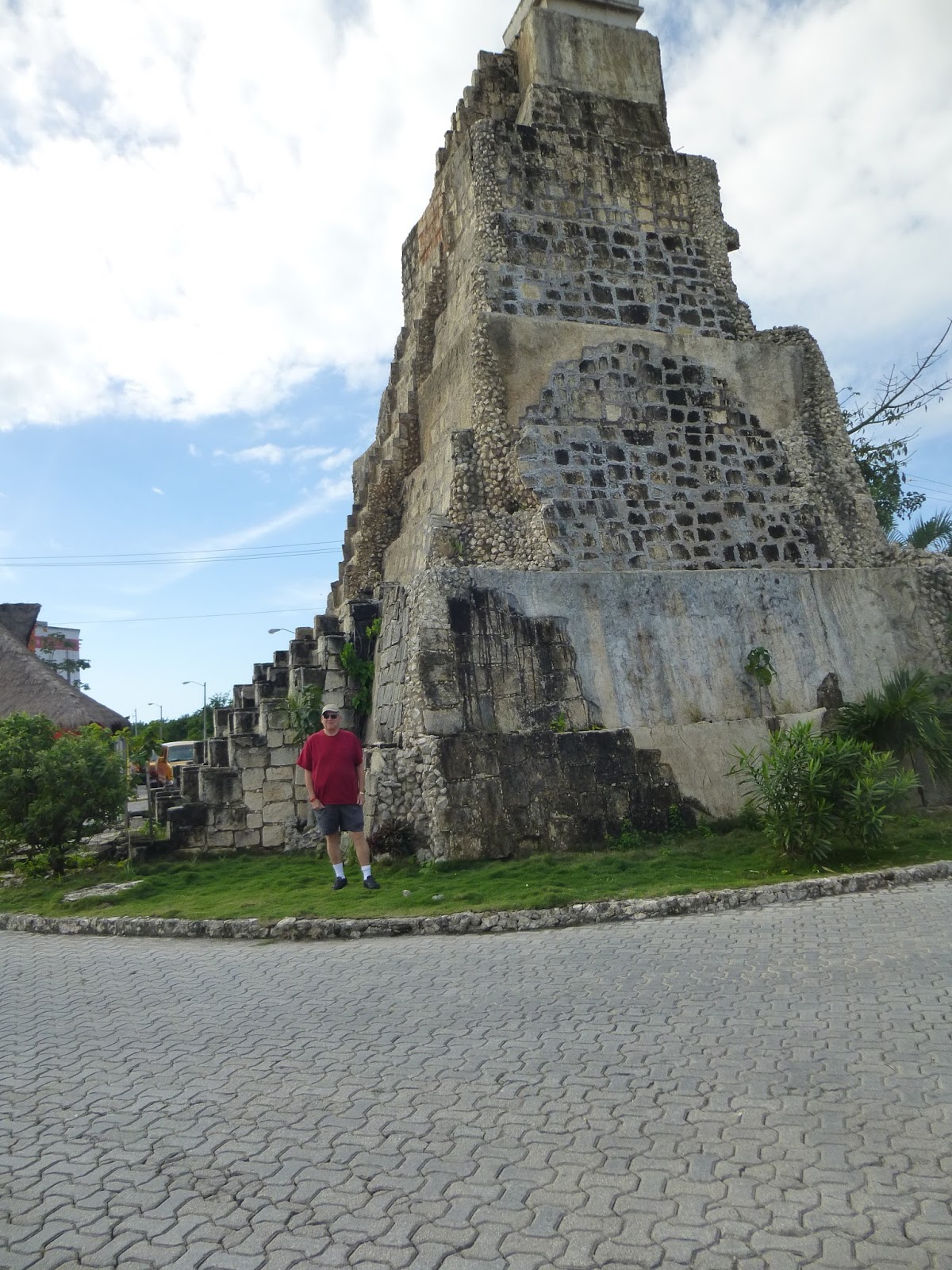 Photo-ops: Pyramid: Replica Mayan Pyramid - Costa Maya, Quintana Roo ...