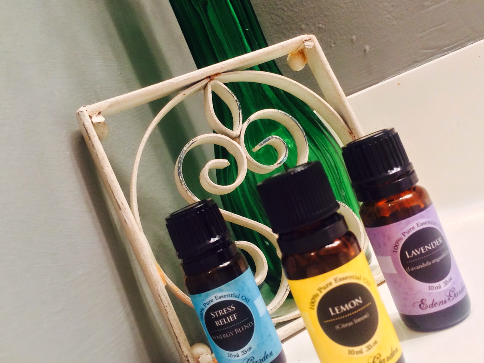 The Via Colony: Colony Thoughts on Essential Oils - Part 1