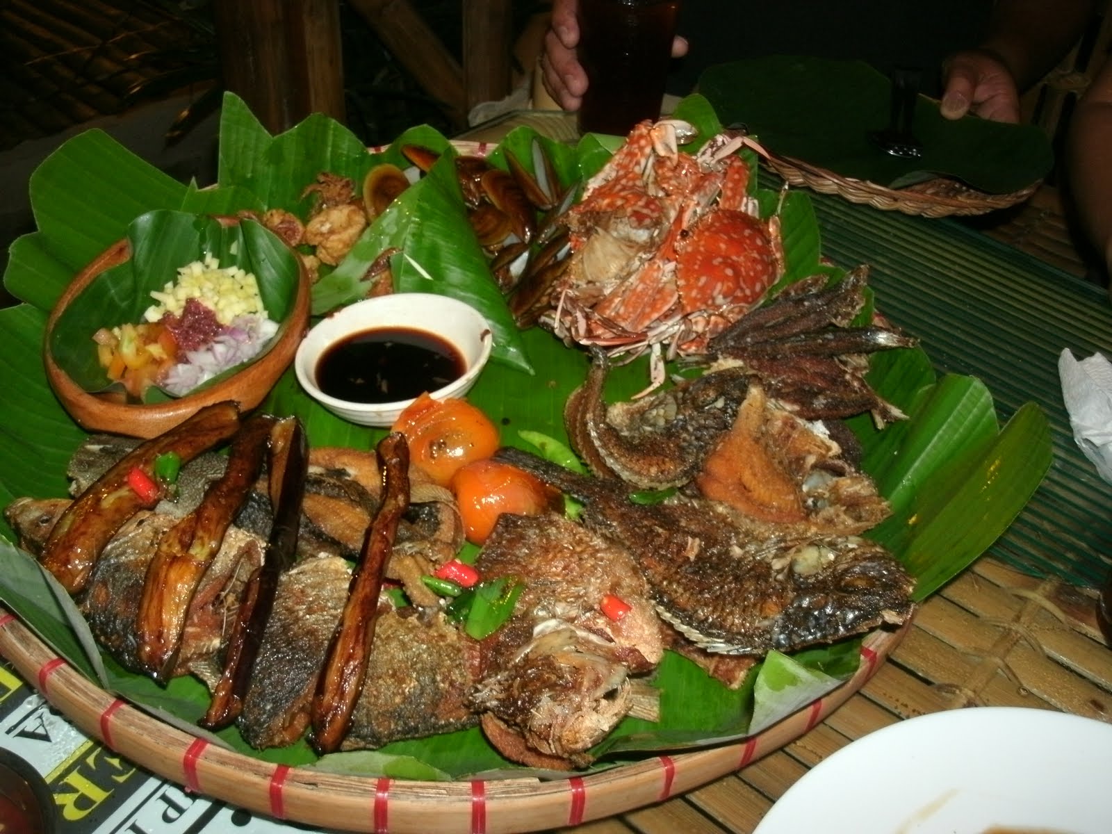 All Around Philippines: Isdaan sa Laguna: A restaurant and themed park ...