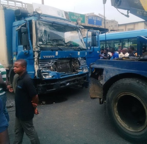6 people killed in Fatal accident at Fadeyi, Lagos(photos)