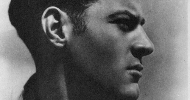 puntadas contadas por una aguja: Julio Antonio Mella (1903-1929)