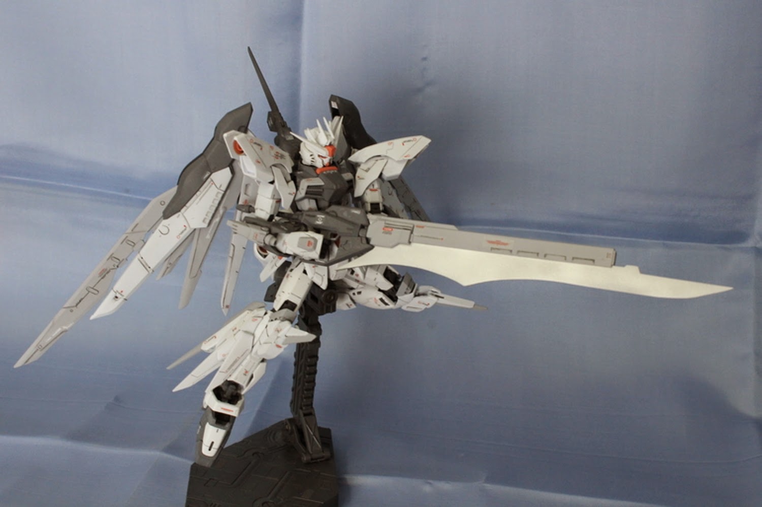 Custom Build: RG 1/144 Destiny Gundam "Another to Destiny"