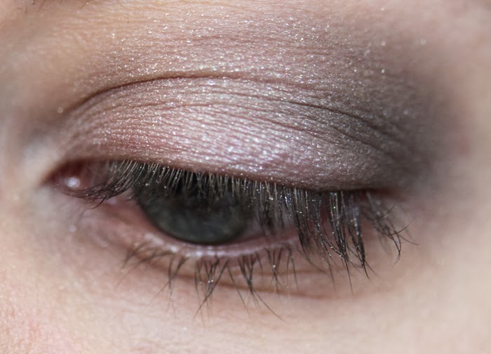 by Jessica Dawn: Natural Holiday Sparkle Eye