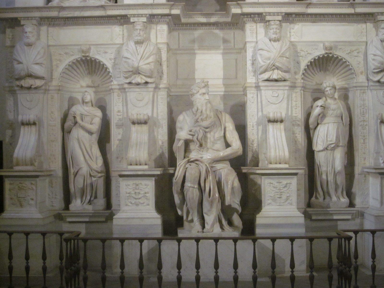 Sights of Rome: Michelangelo, Moses, Julius II