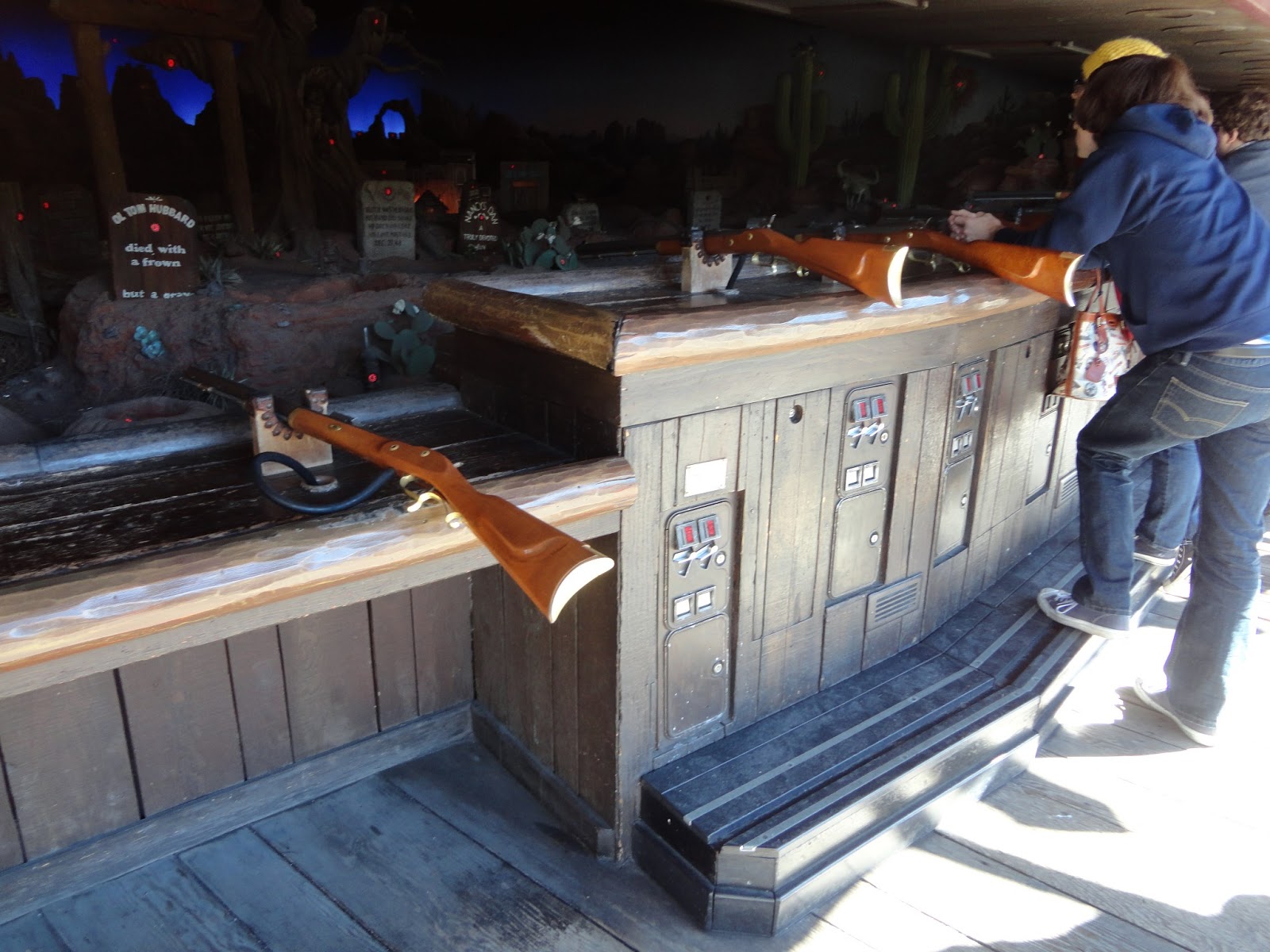 Disneyland: Frontierland Gun Arcade