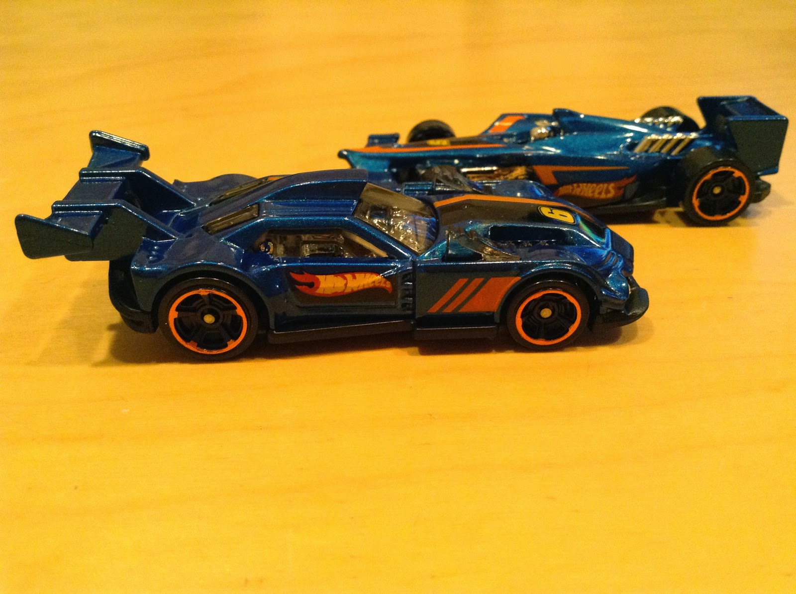 JULIAN'S HOT WHEELS BLOG: GT Hunter & Winning Formula
