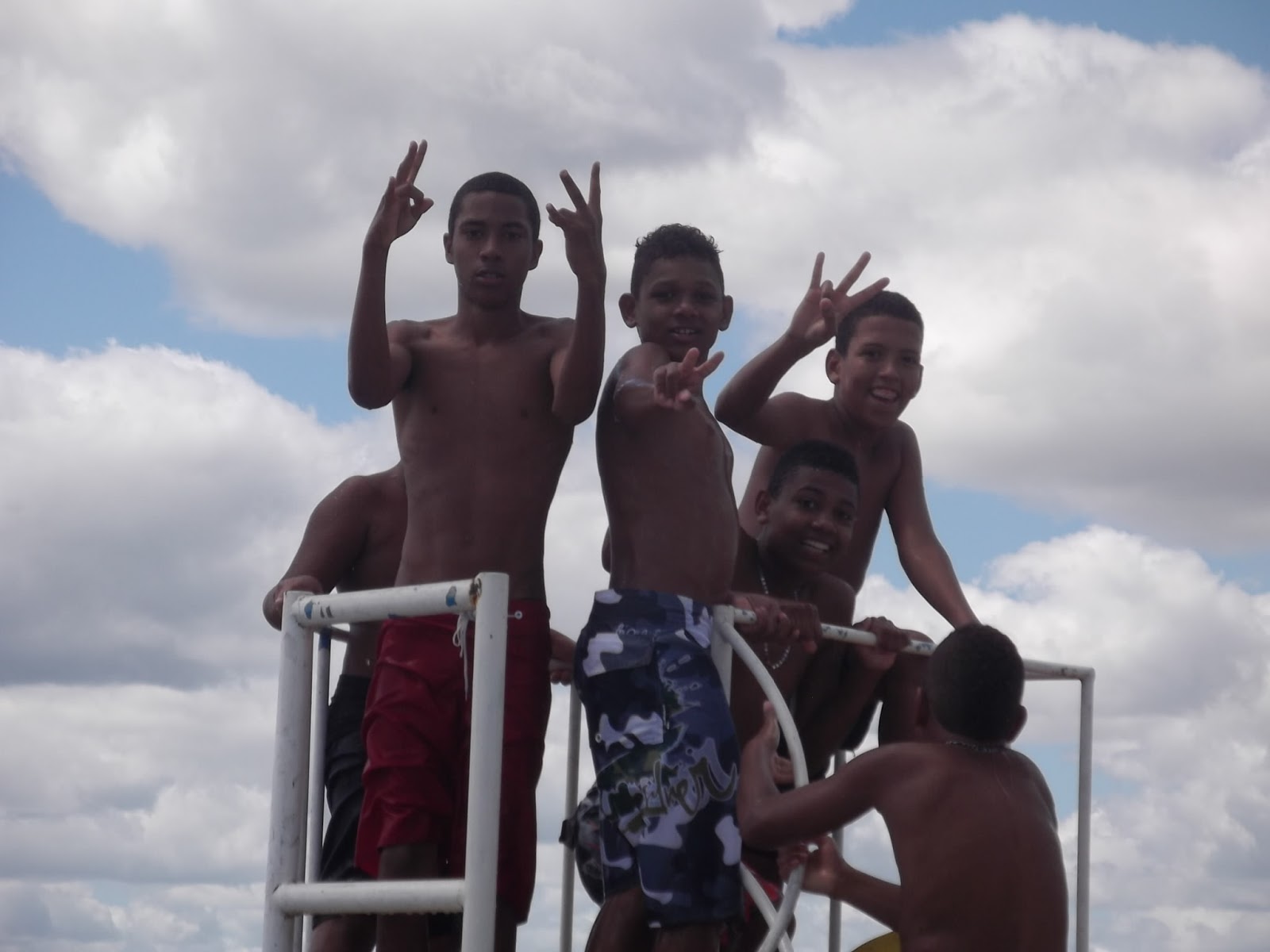 Colégio Estadual Maria Isabel de Melo Góes: Fotos