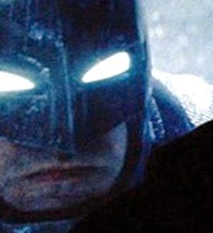 SNEAK PEEK : "Batman v Superman: Dawn Of Justice" - The 'Bat-Signal'