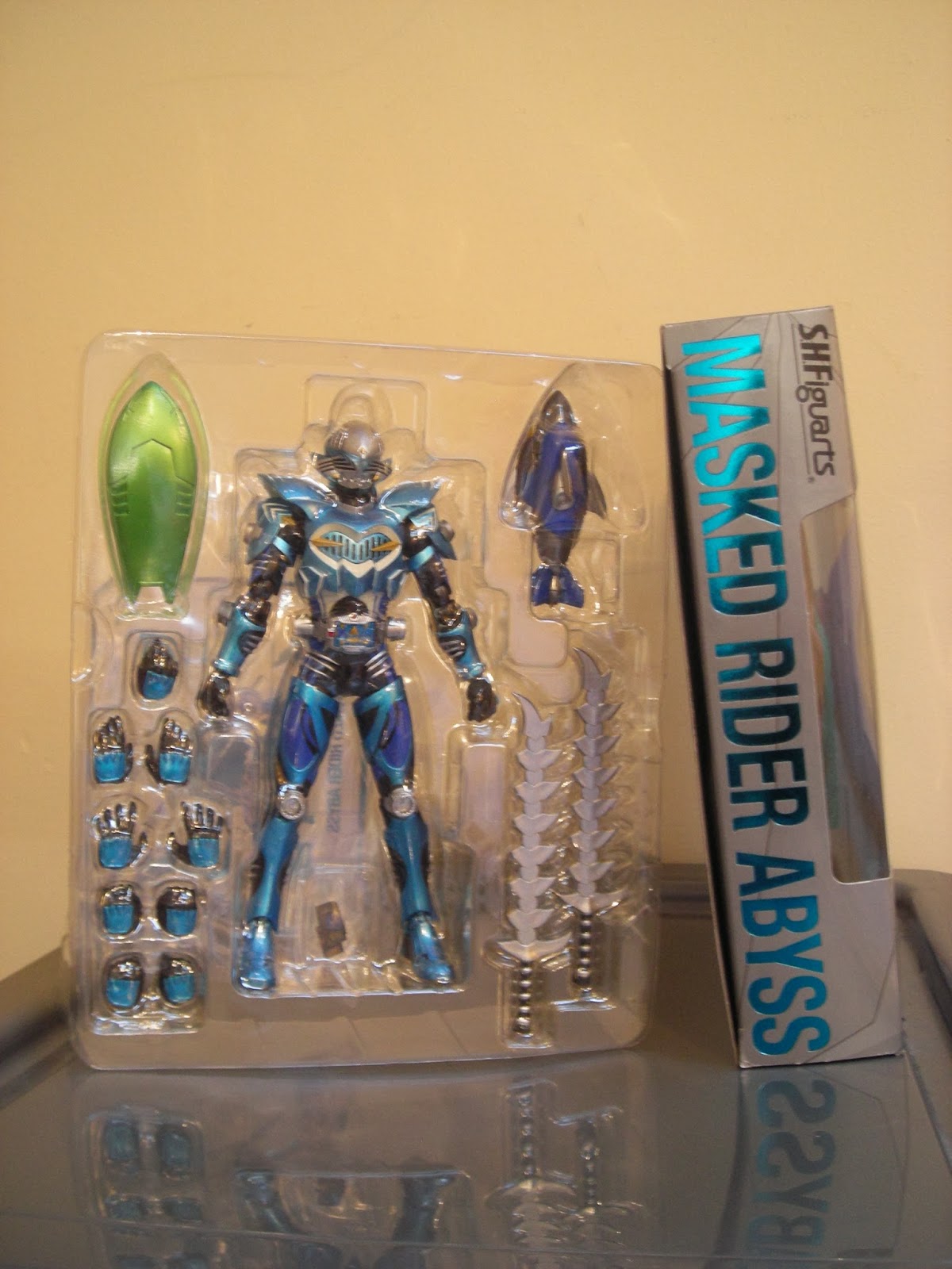 Kamen Rider Abyss Figuarts