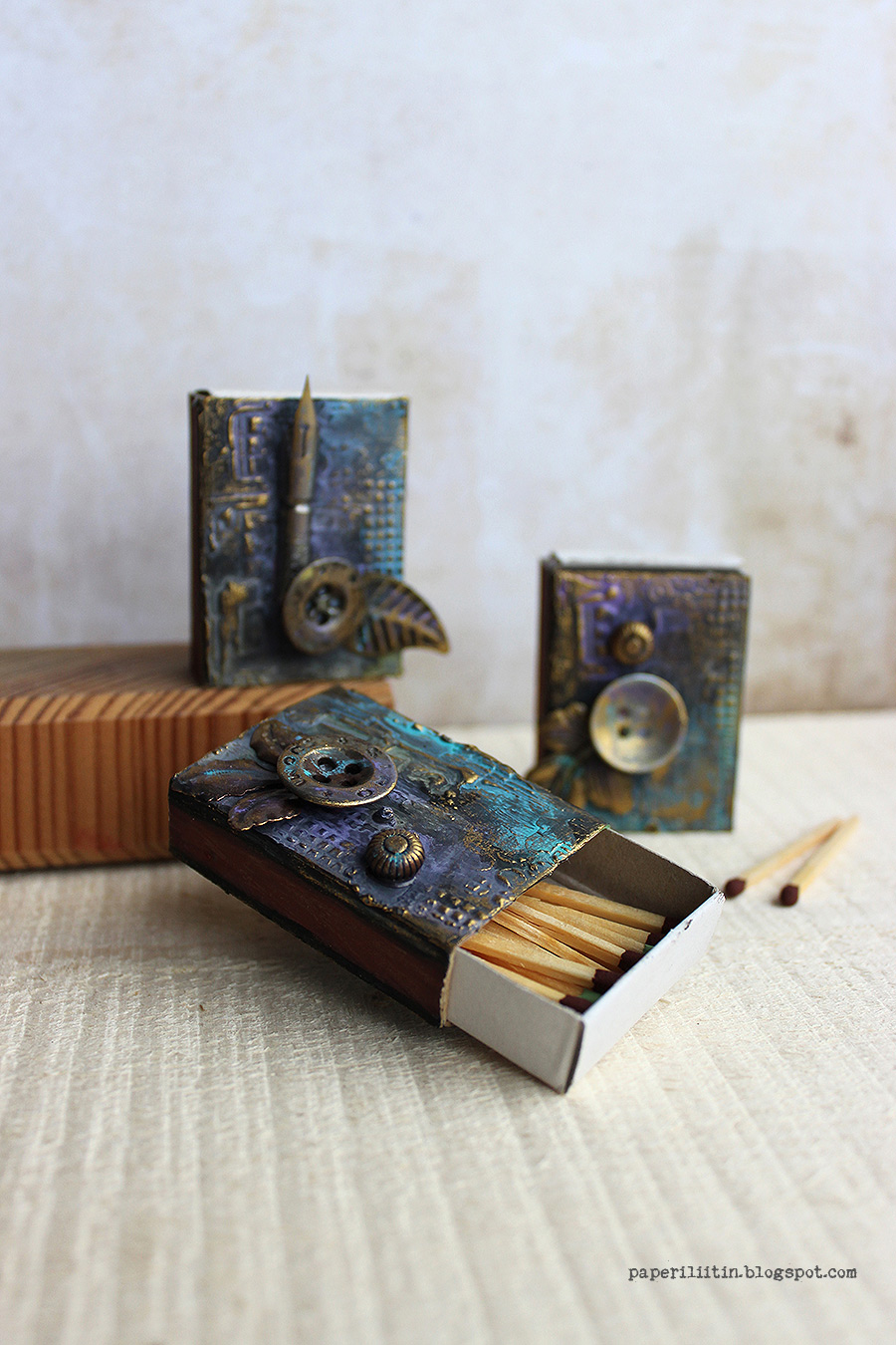 Riikka Kovasin - Paperiliitin: Mini Match boxes - Craft Stamper