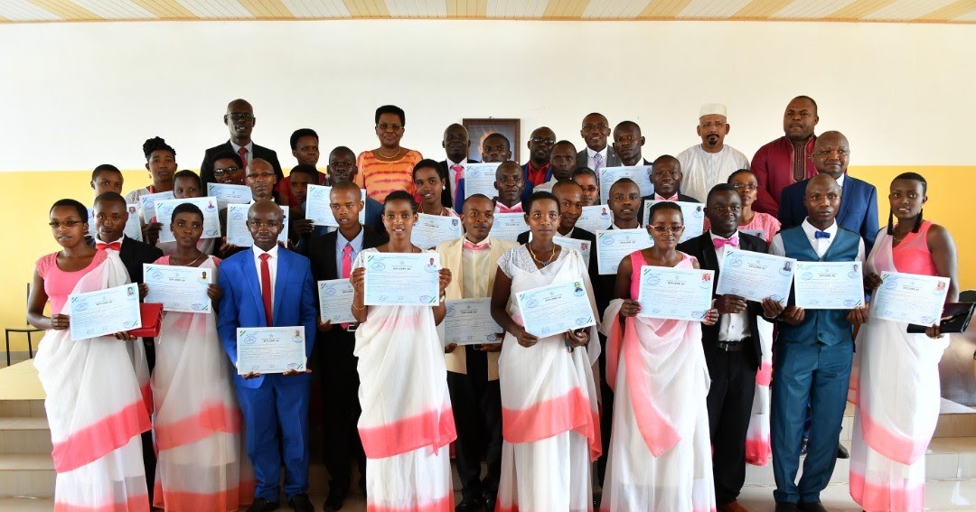 BUNTU FOUNDATION - BURUNDI: Graduation and Certificates at ETS Buntu de ...