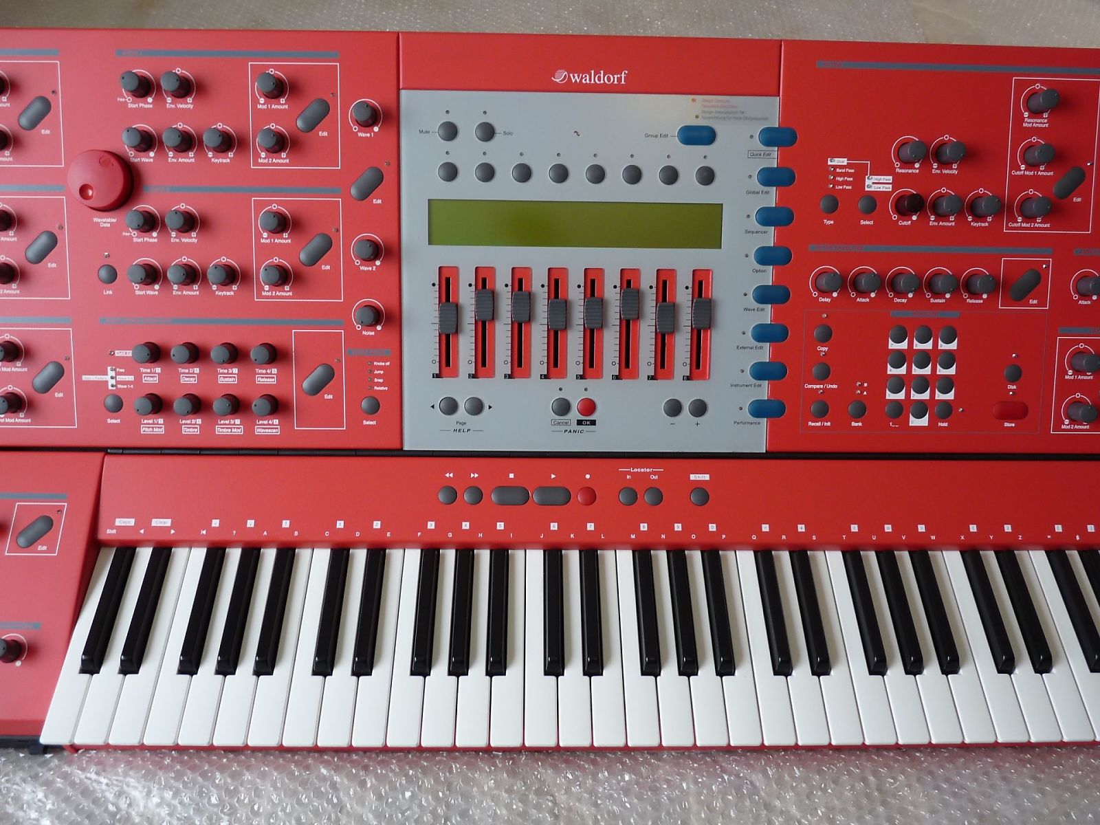 MATRIXSYNTH: Waldorf Wave 32 voices Cadmium Red Edition