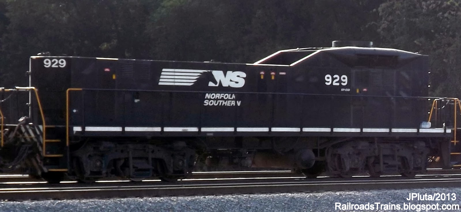 RAILROAD Freight Train Locomotive Engine EMD GE Boxcar BNSF,CSX,FEC ...