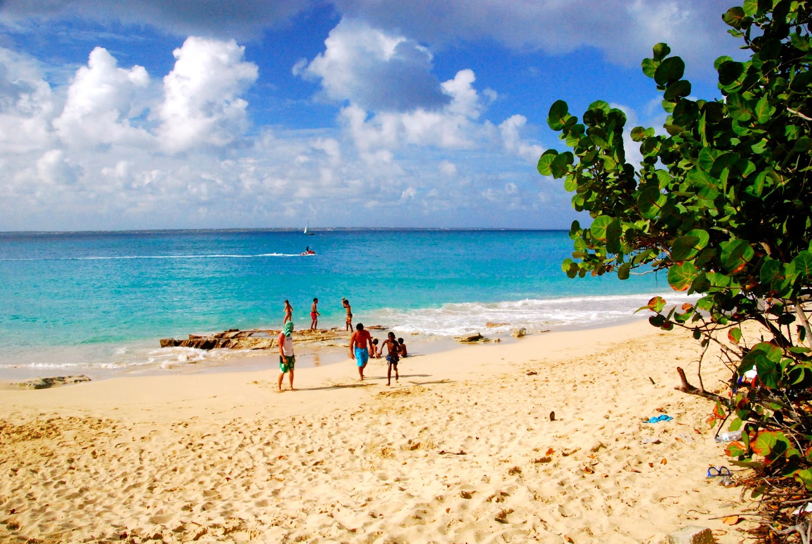 Wanderlust Traveler: St. Maarten/St. Martin (Beaches)