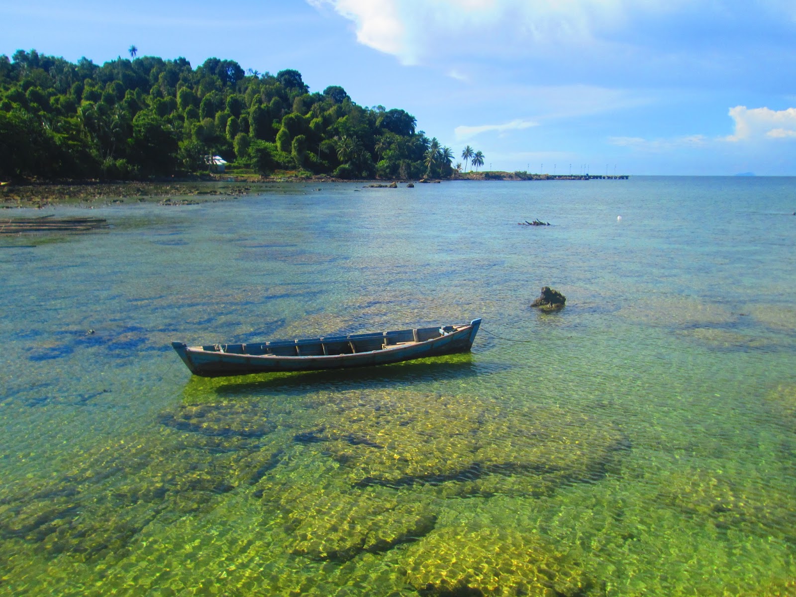 Indahnya Pulau Lemukutan di Kalimantan Barat ~ Bee Balqis