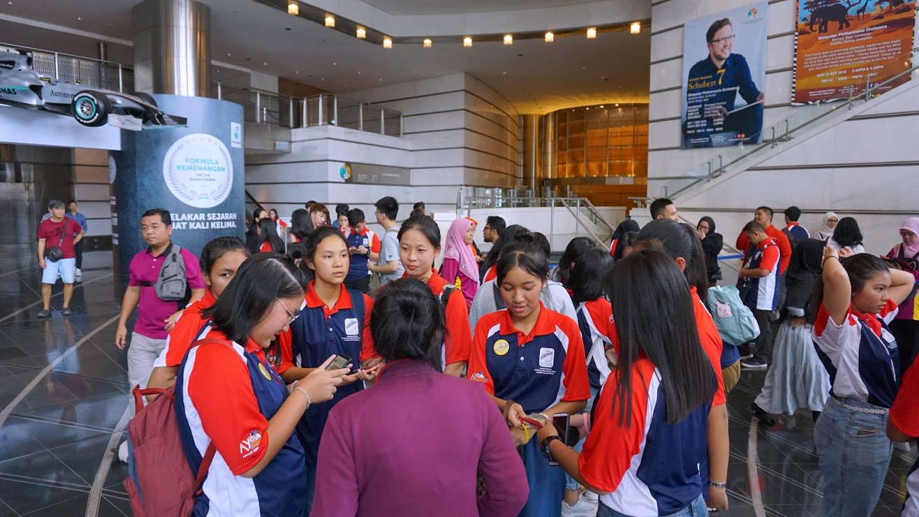 ASEAN Youth Camp Malaysia 2019 : KLCC and Petroscience