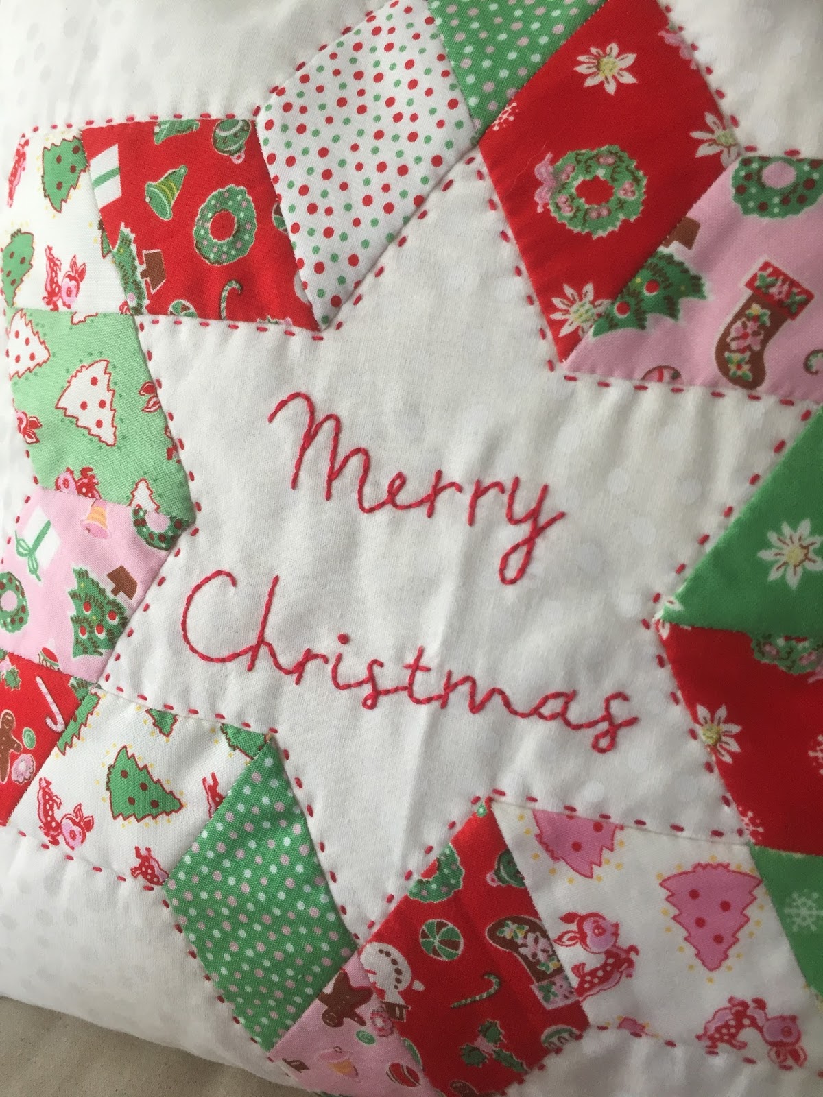 A Star For Christmas Cushion {FREE Project} - Samelia's Mum
