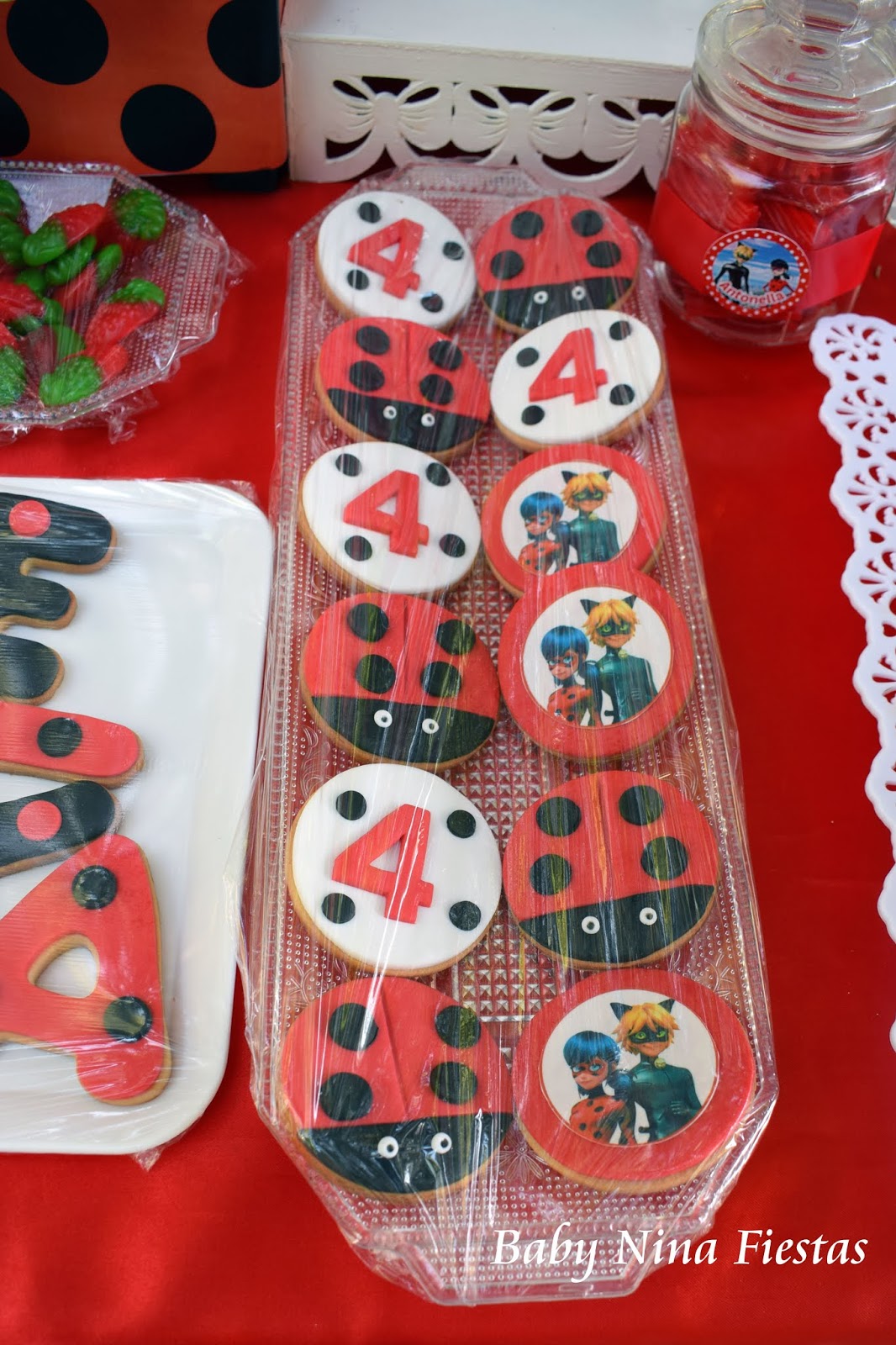 Baby Nina Fiestas: Mesa dulce Lady bug para el 4to cumple de Antonella