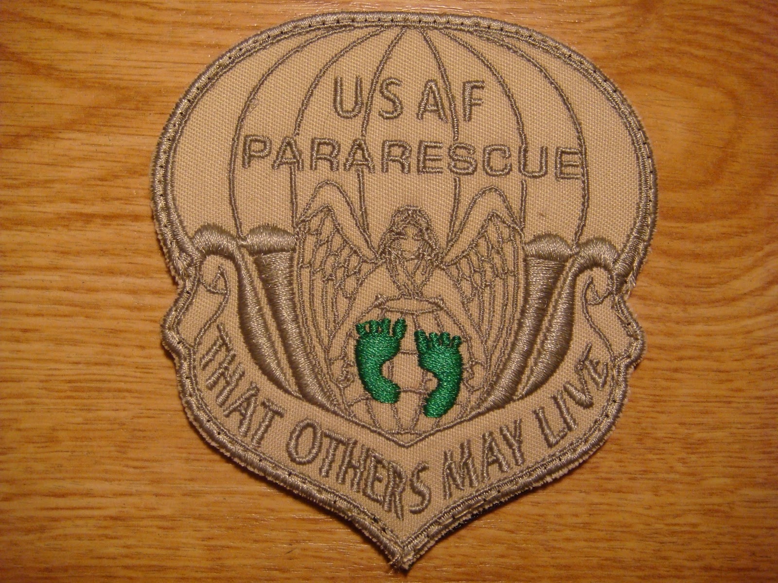 THE USAF RESCUE COLLECTION: USAF Pararescue Badge / ACU Patch