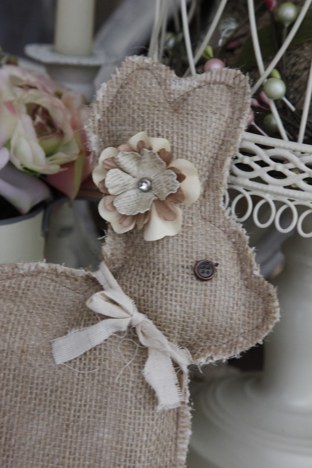 Kimberly's DIY on a budget: Simple Burlap Bunny