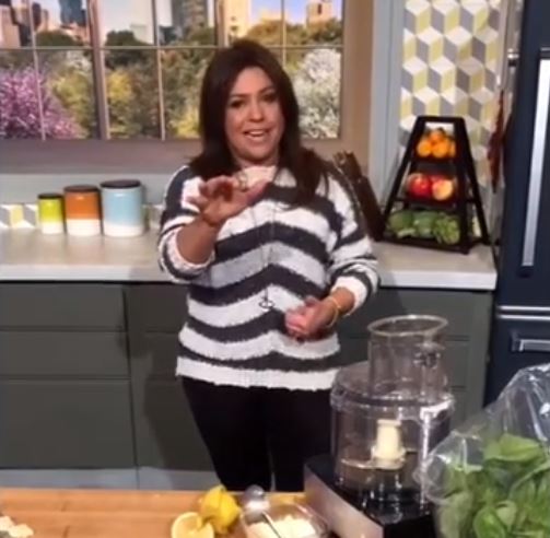 Food Network Gossip: Rachael Ray's 30 Minute Meals Returning To Food ...