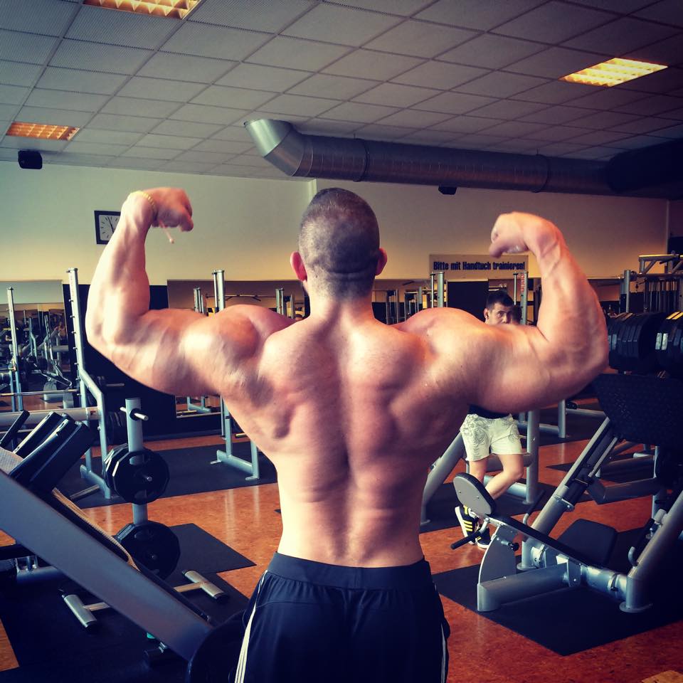 Muscle Lover: German bodybuilder Kevin Wolter