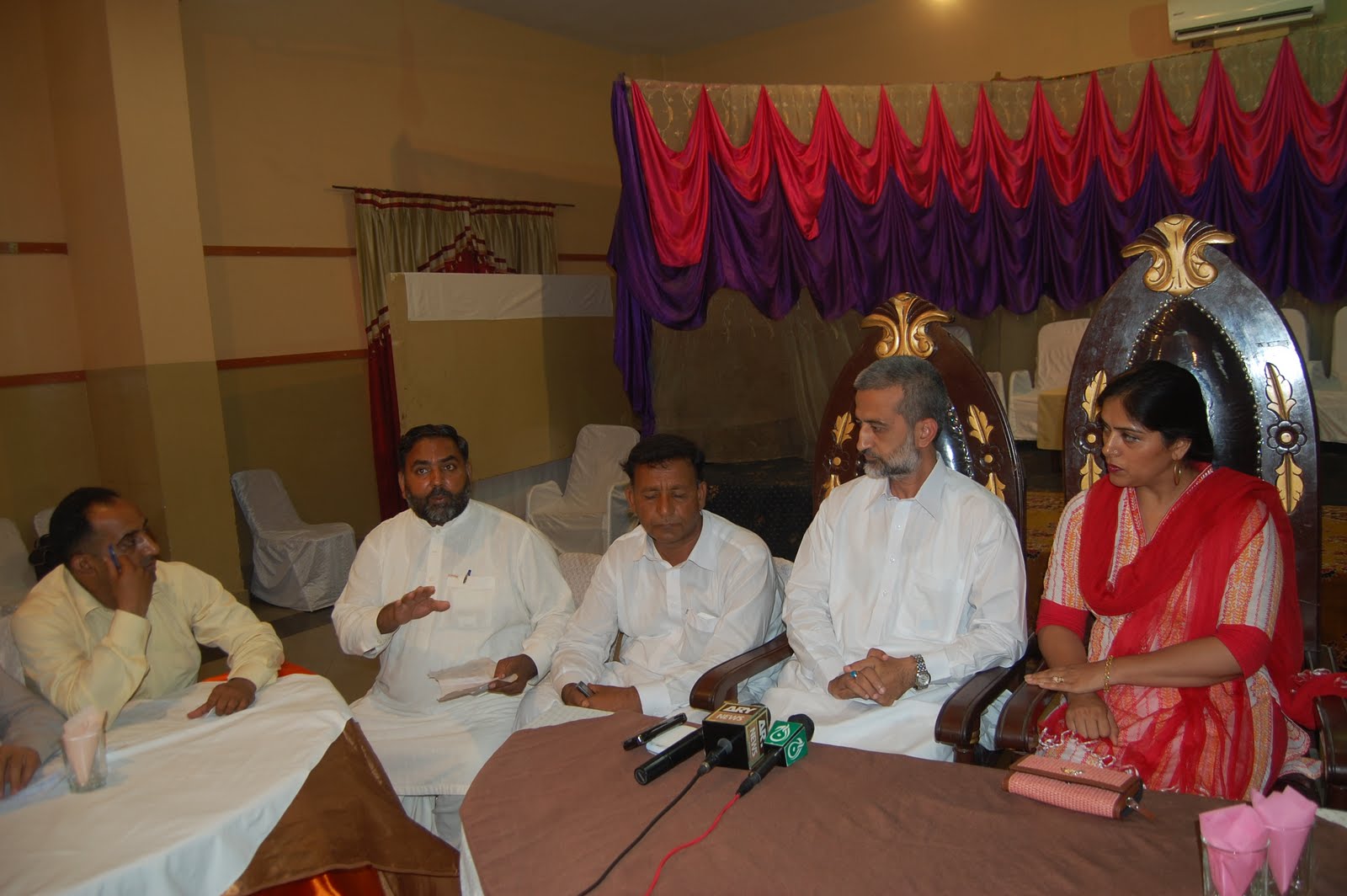 Naji News: Ansar Barni Trust Meeting in Gujranwala