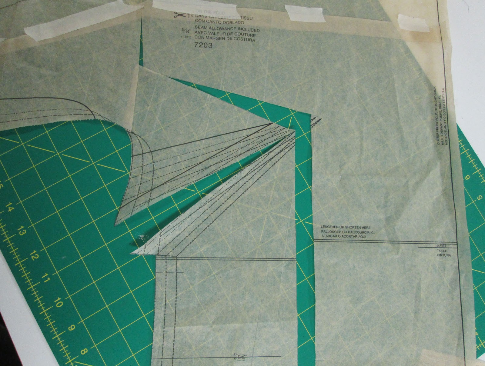 Room for Sewing: Burda 7203- the Redemption