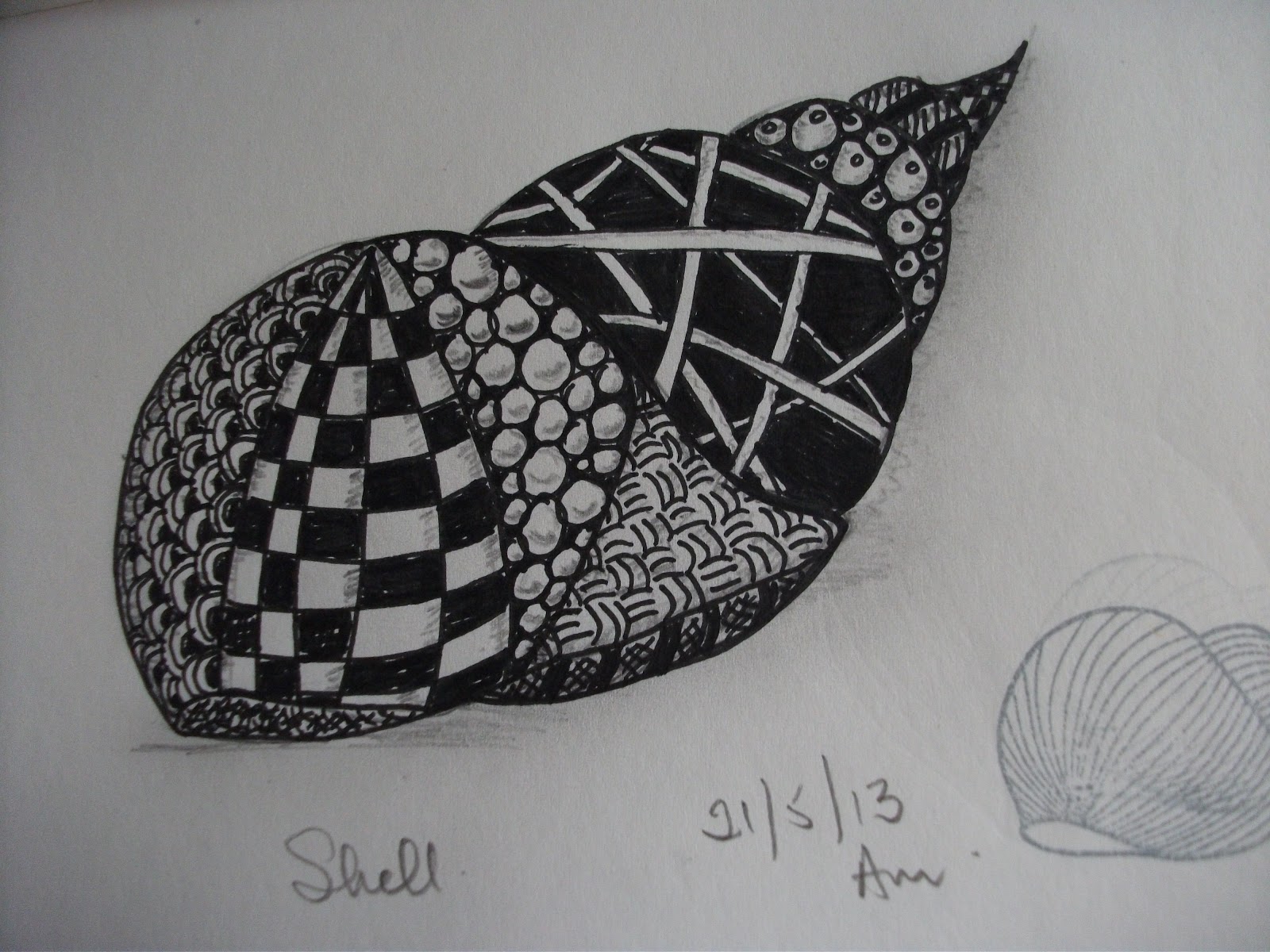 Annie's Crafty Attic: Zentangle tree and shell