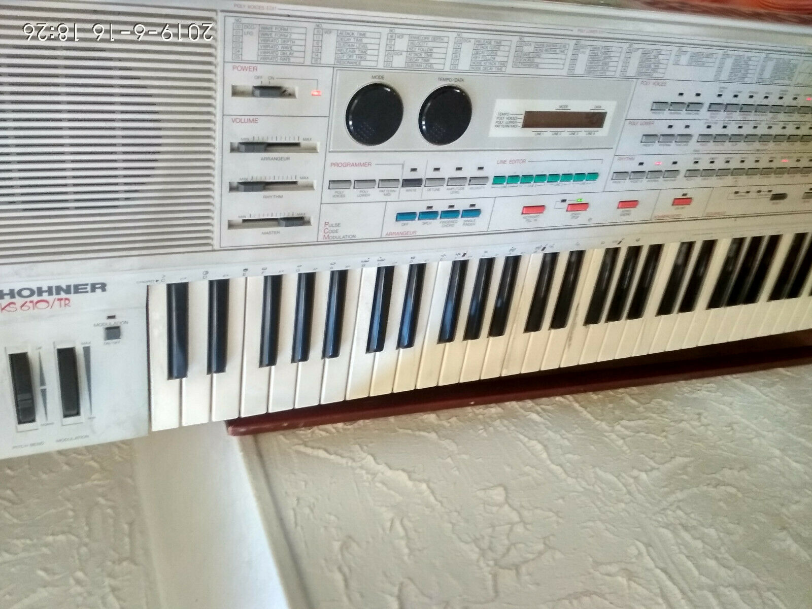 MATRIXSYNTH: White HOHNER KS 610TR / CASIO HT 6000