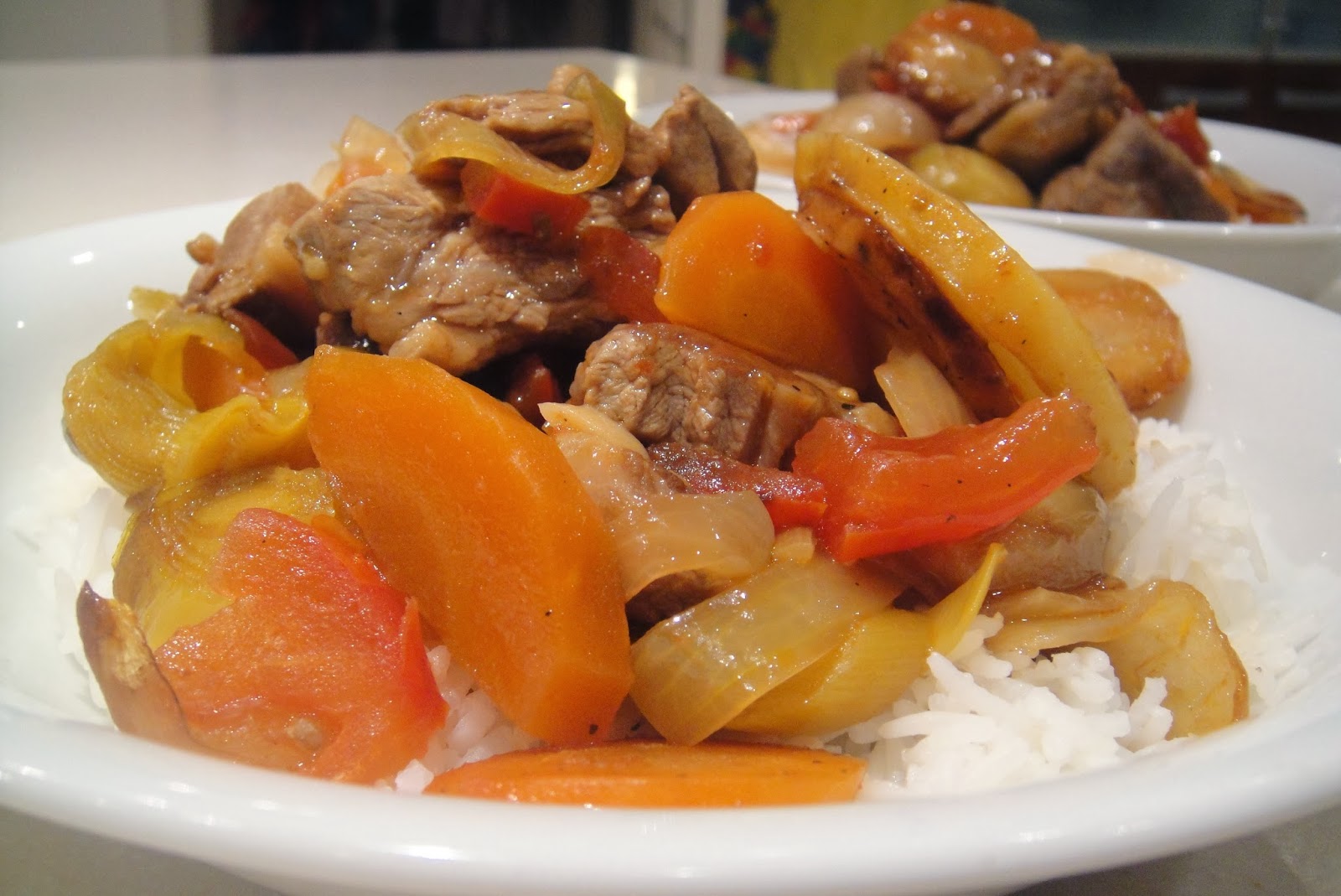 Sara's Kitchen: Chinese-Style Lamb Casserole (中式羊肉煲)