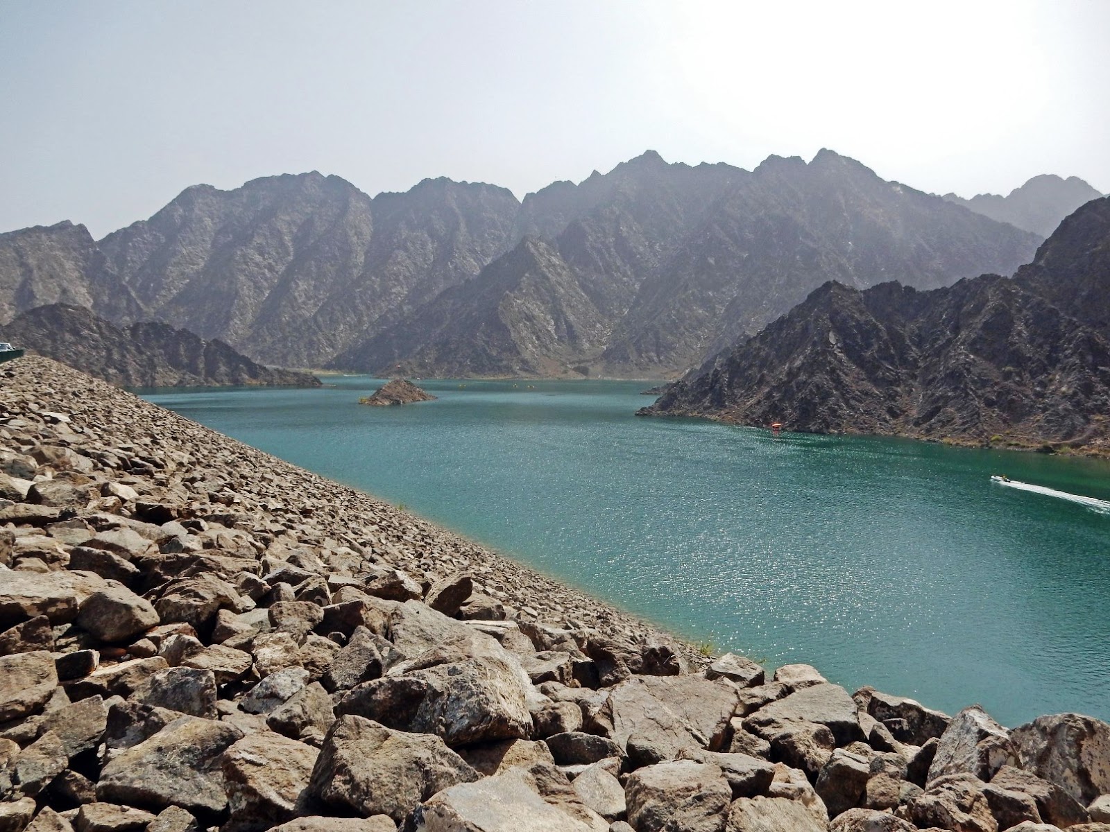 the viewing deck: Dubai's Hatta Water Dam Short Day Hike