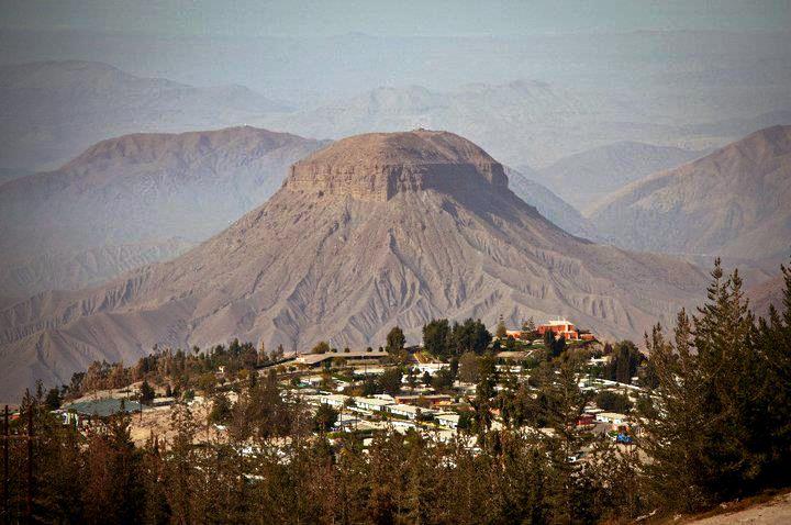 CHDP Cultura e Historia de Perú: Cerro Baúl en Torata - Moquegua Sería ...