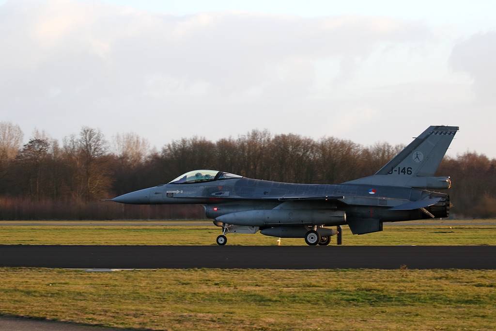 Arrival of Dutch F-16 jets from Jornan - Blog Before Flight - Aerospace ...