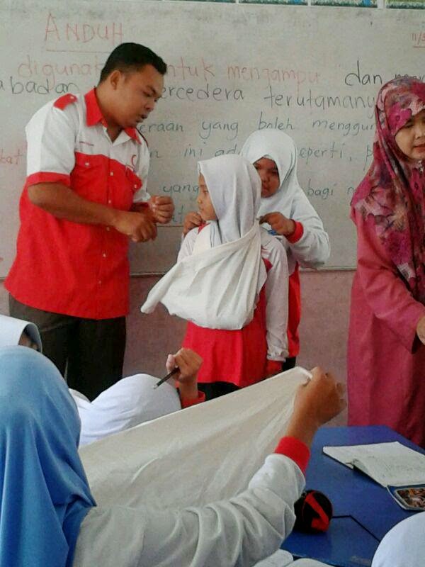 PERSATUAN BULAN SABIT MERAH SKPTLDM: Aktiviti PBSM: Teori Dan Amali ...