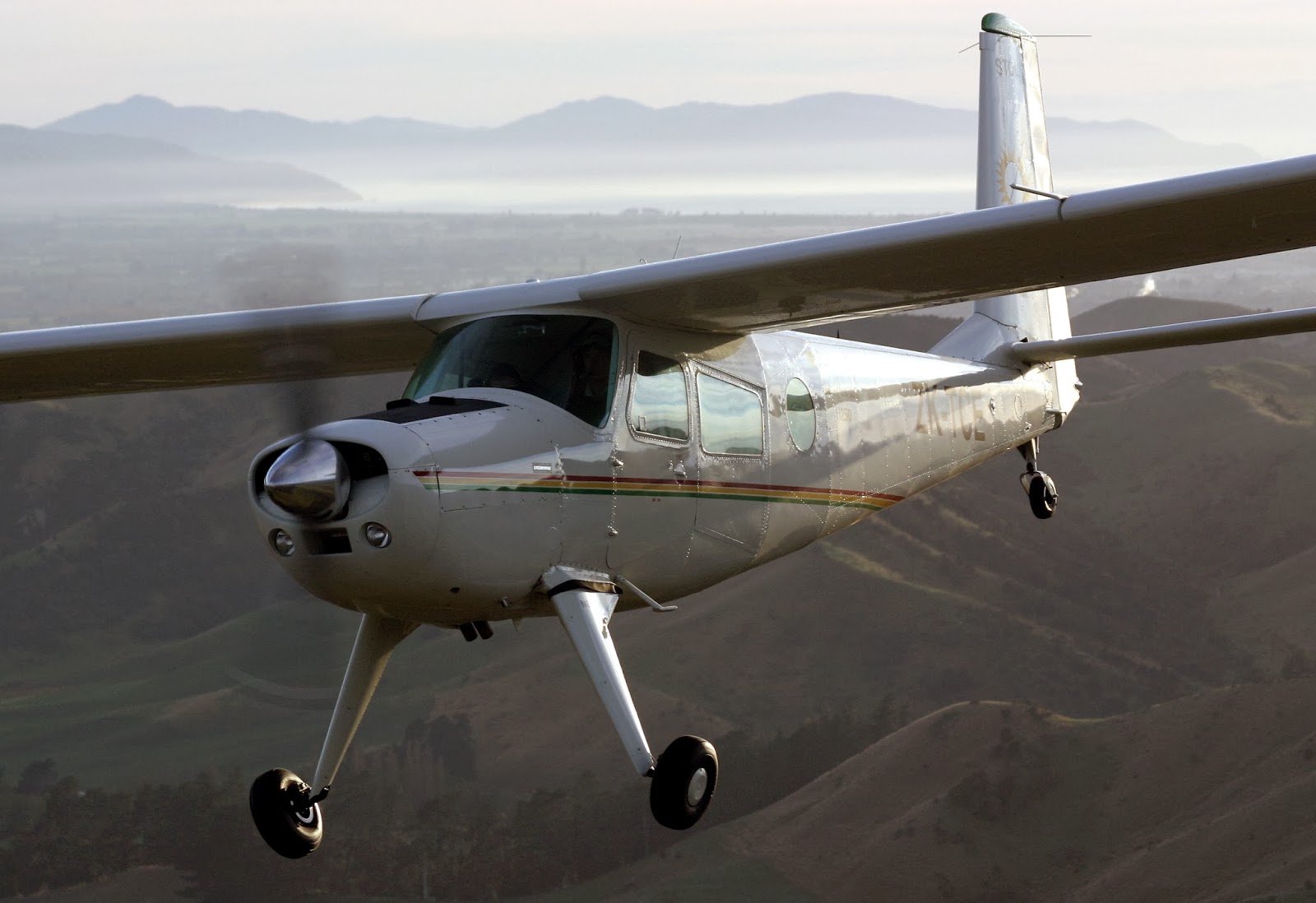 NZ Civil Aircraft: Helio Courier ZK-TCE