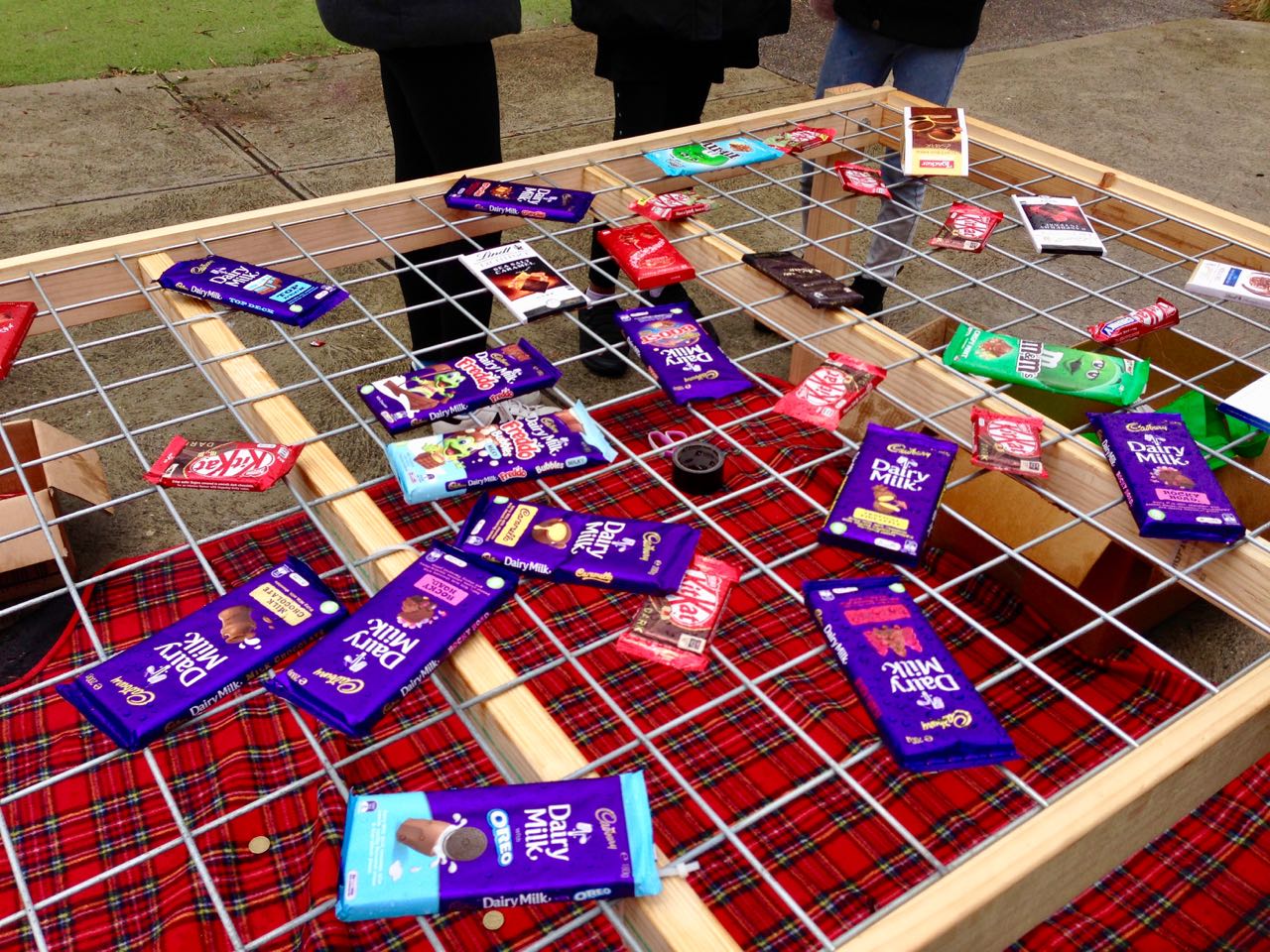 Green Gourmet Giraffe