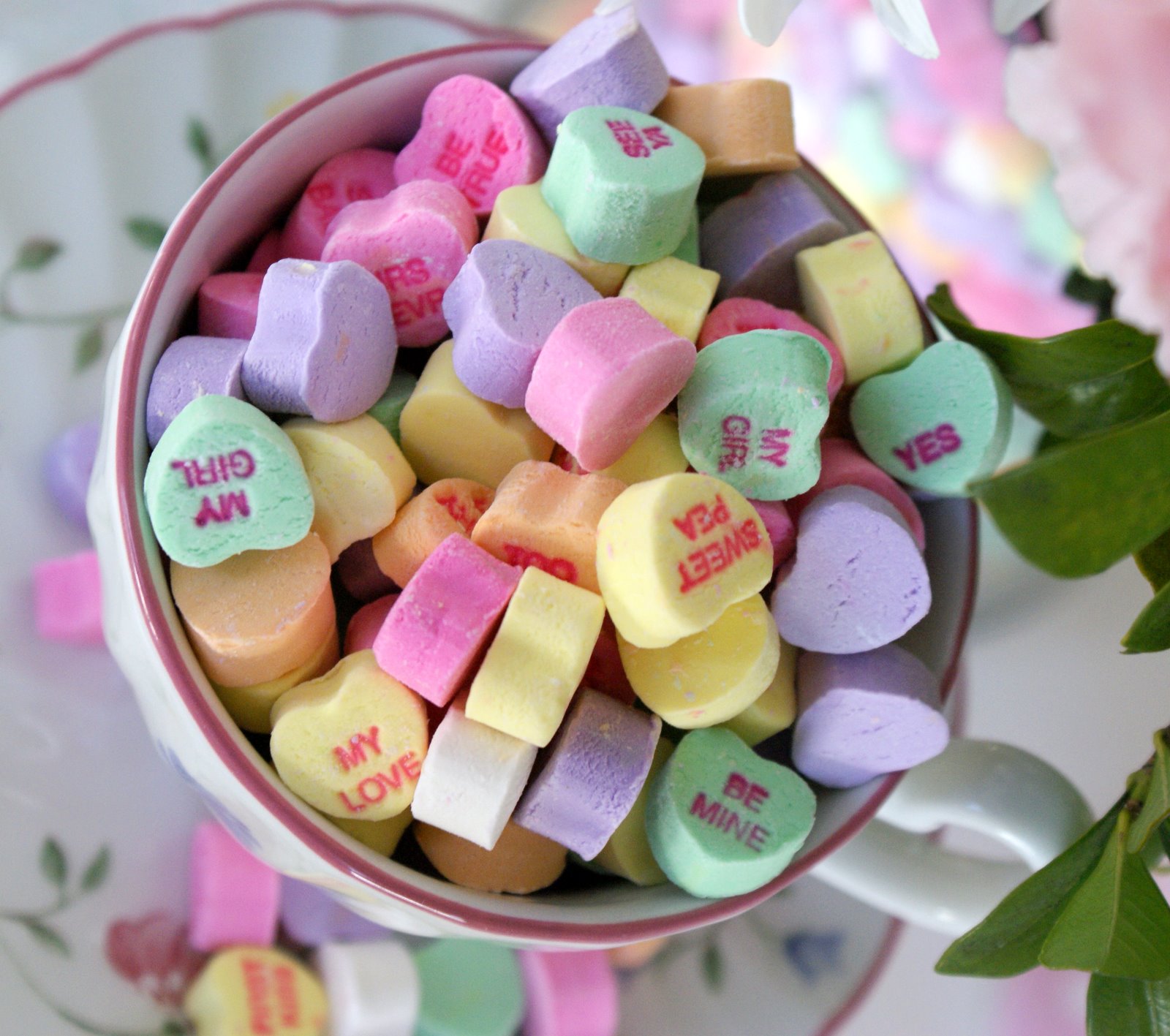 A Little Loveliness: Conversation Heart Table