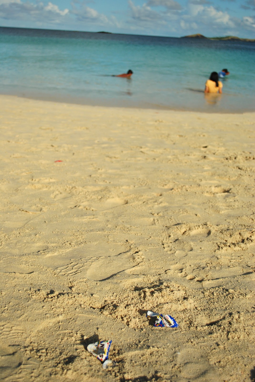 Backpacking Pilipinas: Calaguas: My Best Beach Experience Ever