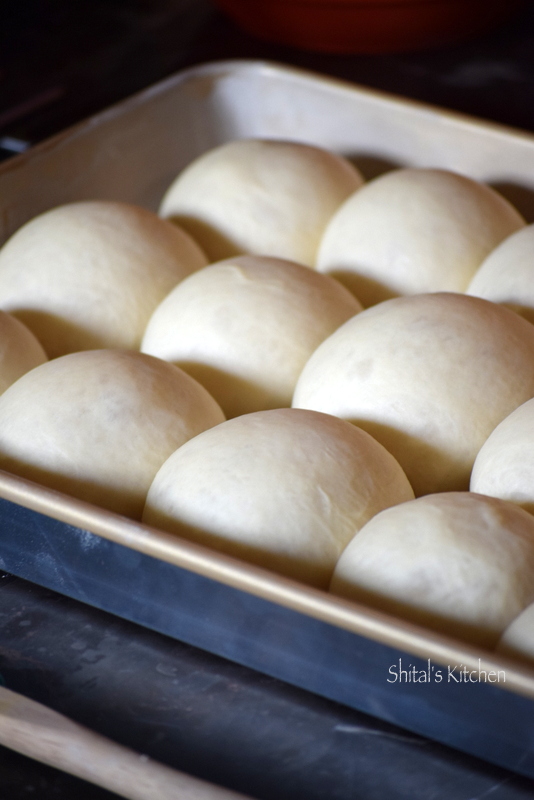 Shital's-Kitchen: Brun: Kadak Pav