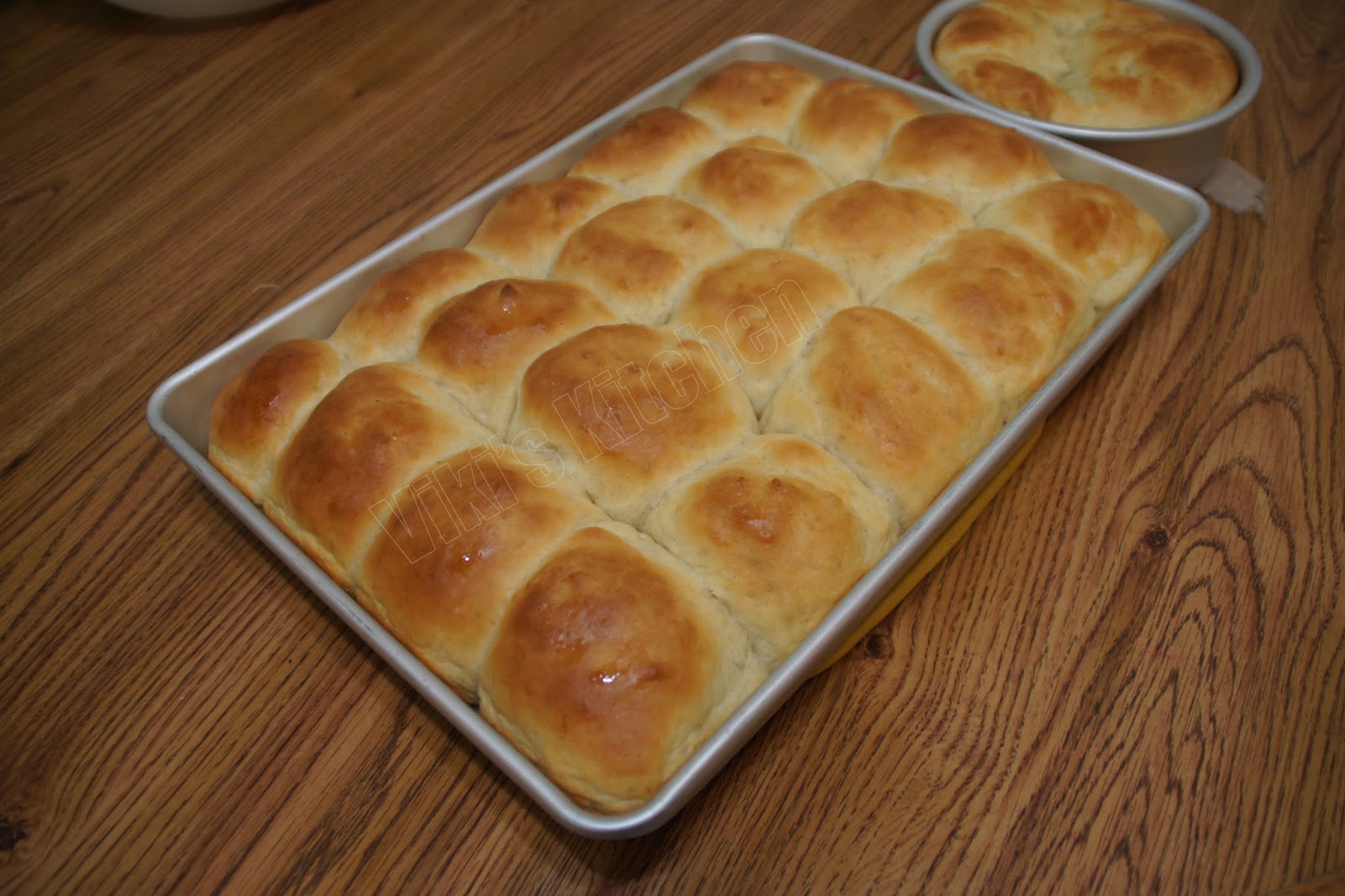 Viki 's Kitchen: Aloha bread