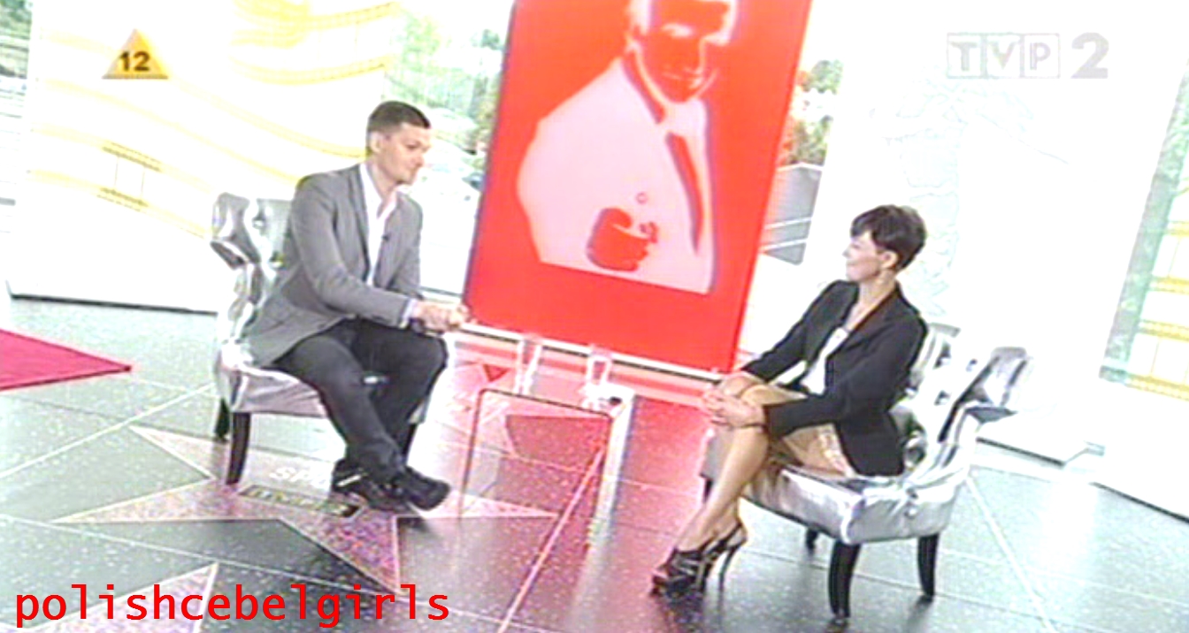 TVGIRLS: ANNA POPEK W ULTRA KORONKOWEJ MINI SUKIENCE