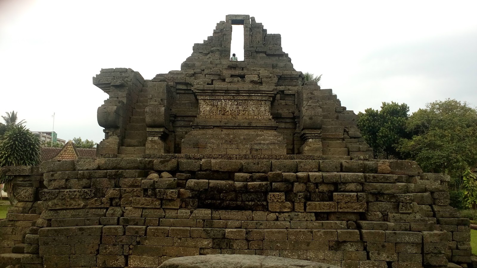 Candi Jago | Sebuah Catatan Petualangan
